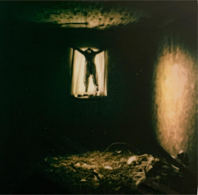 Weird Creepy Photo Analog Horror Shadow Person Vampire Polaroid SCP ...