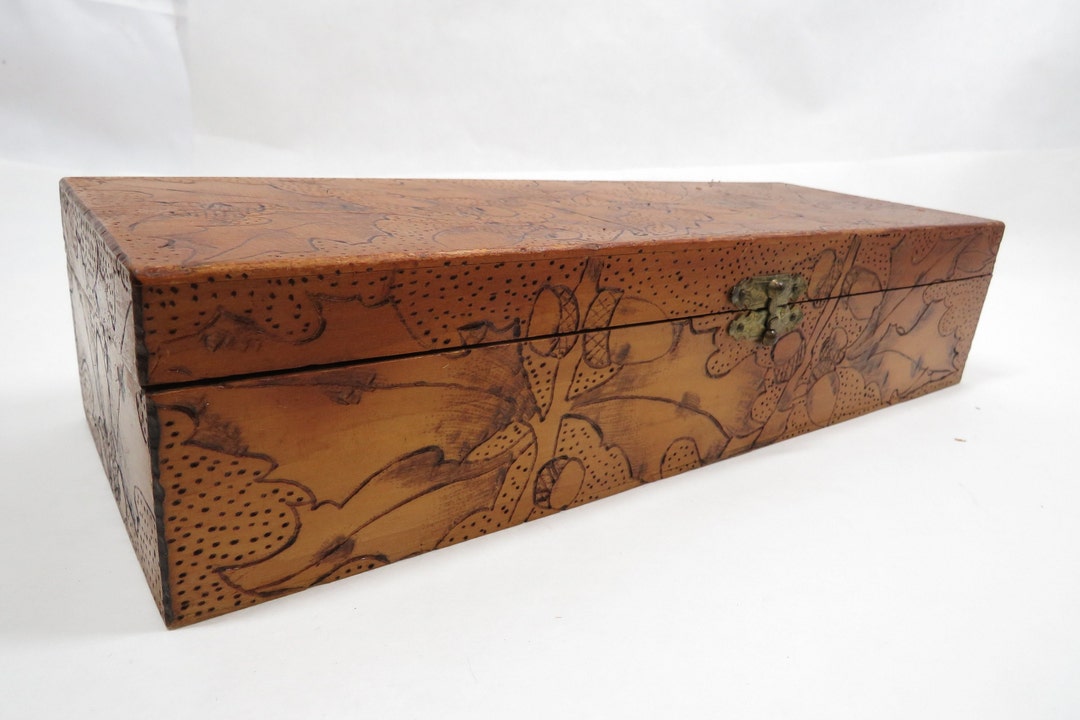 Flemish Art Pyrography Glove Box Vintage Not Perfect - Etsy