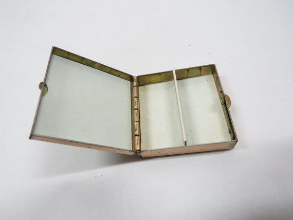 Compact Pill Box Cameo top Vintage - Gem