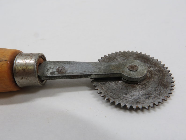 Tracing Wheel Wood Handle Vintage | Etsy