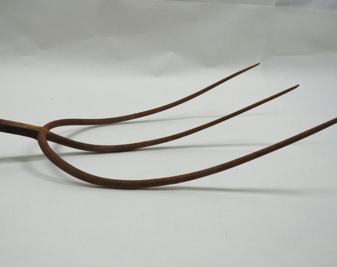 Pitch Fork 3 Tine Rusted Antique - Etsy