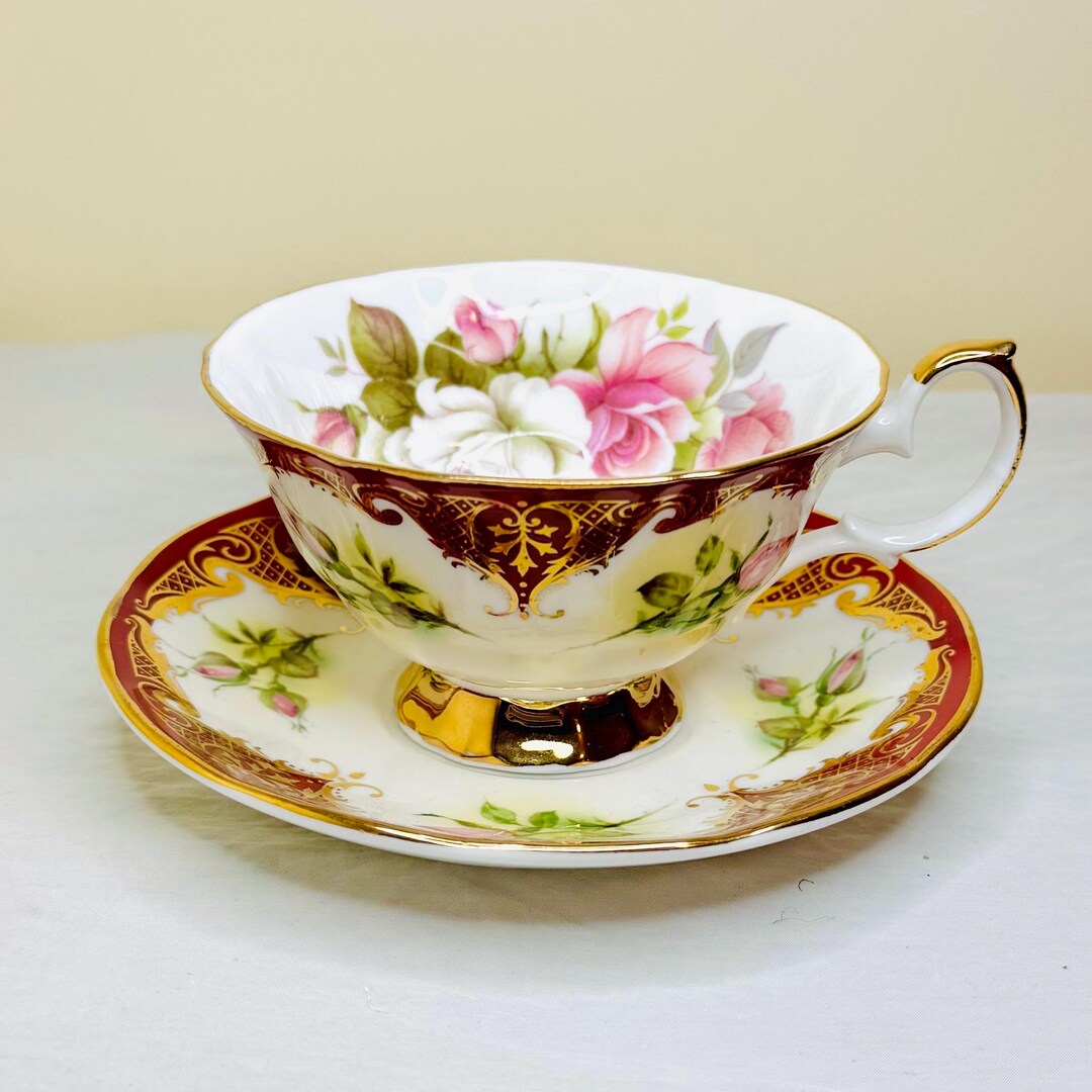 Vintage Elizabethan Staffordshire Fine Bone China Tea Cup and Saucer ...