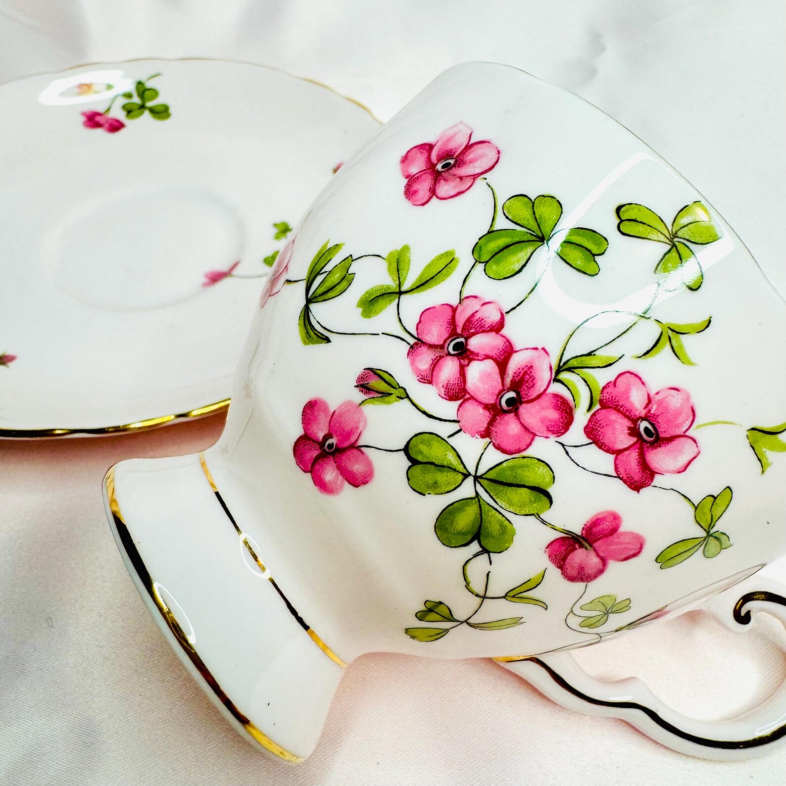 Vintage Tuscan wood Sorrel Bone China Teacup and Saucer Set Pink Floral, Clover Pattern, Gold ...