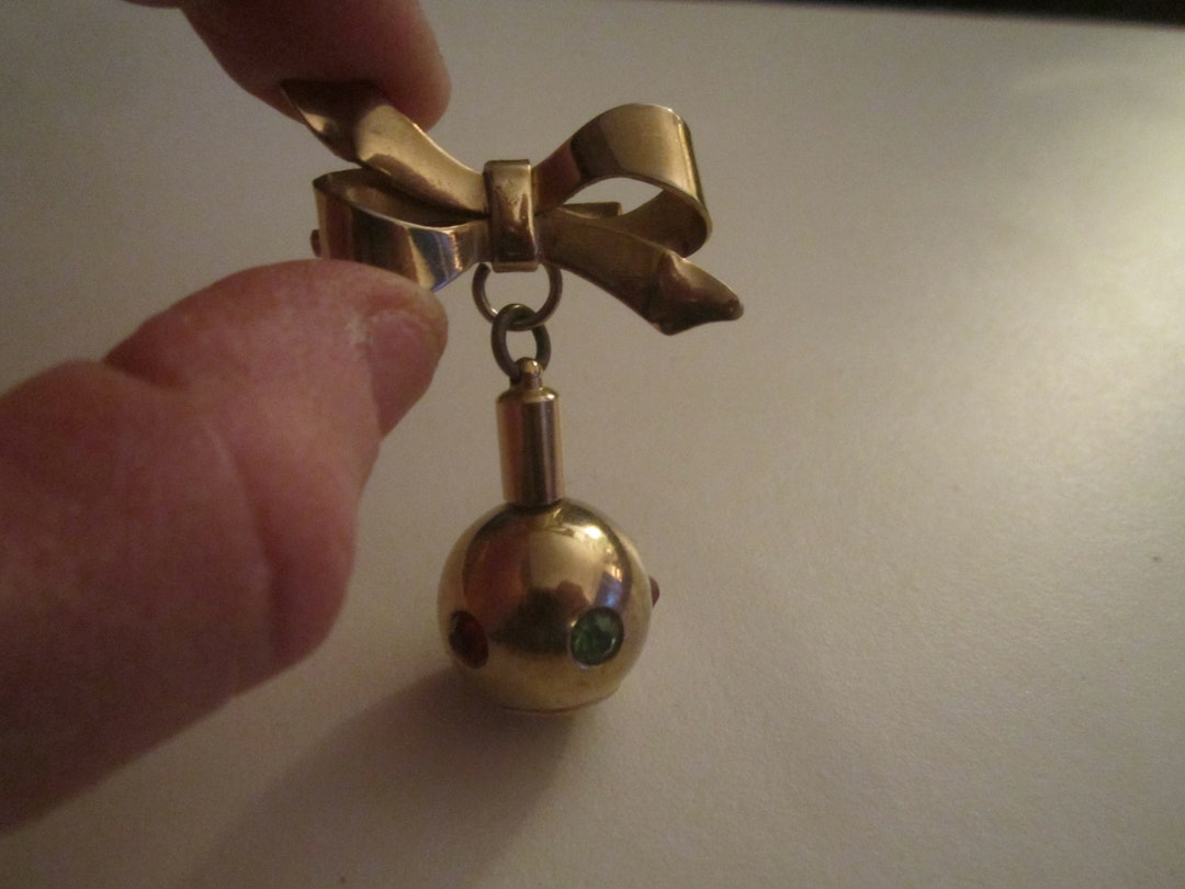 Vintage 1950s Goldtone Rhinestone Sphere Suspended From Bow - Etsy