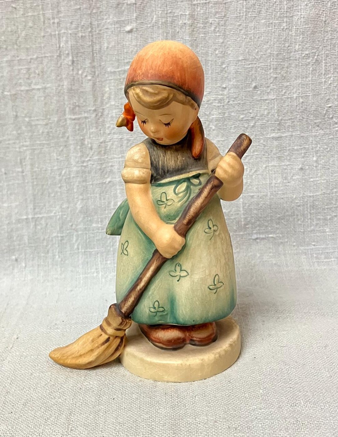 Vintage Hummel Figurine LITTLE SWEEPER Girl Broom West Germany 4 1/2 ...