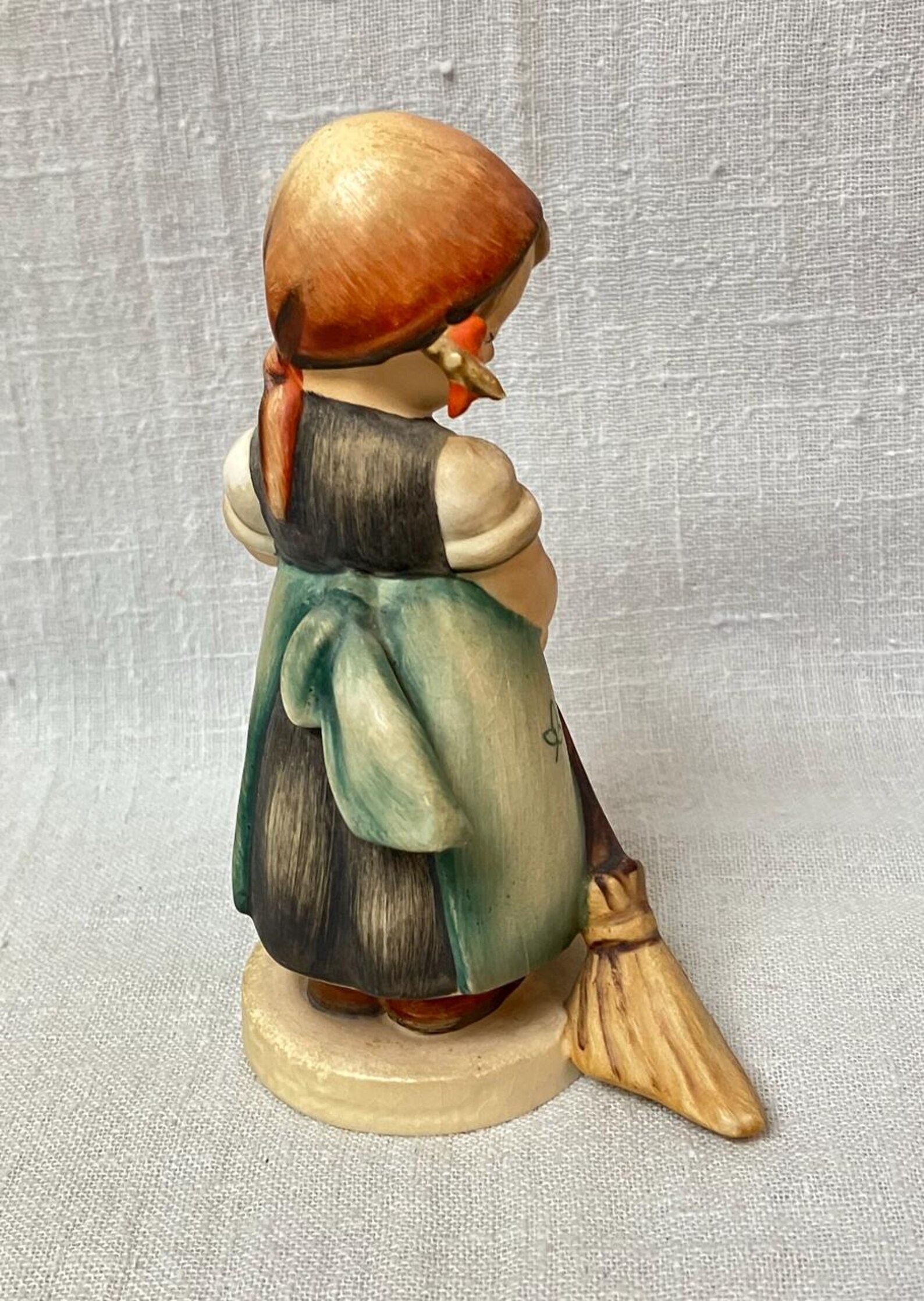Vintage Hummel Figurine LITTLE SWEEPER Girl Broom West Germany 4 1/2 ...