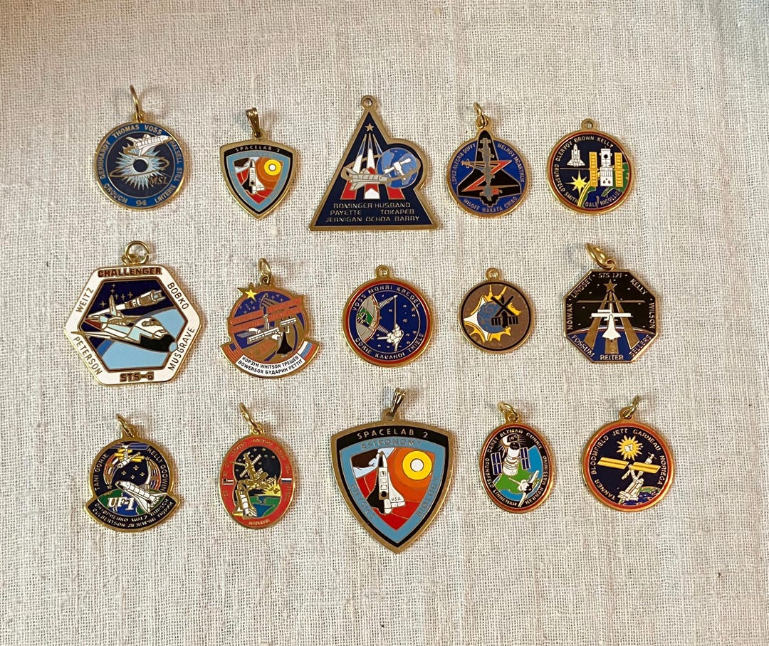 Vintage Lot of 15 NASA Pendants Charms Shuttle STS Missions Skylab ...
