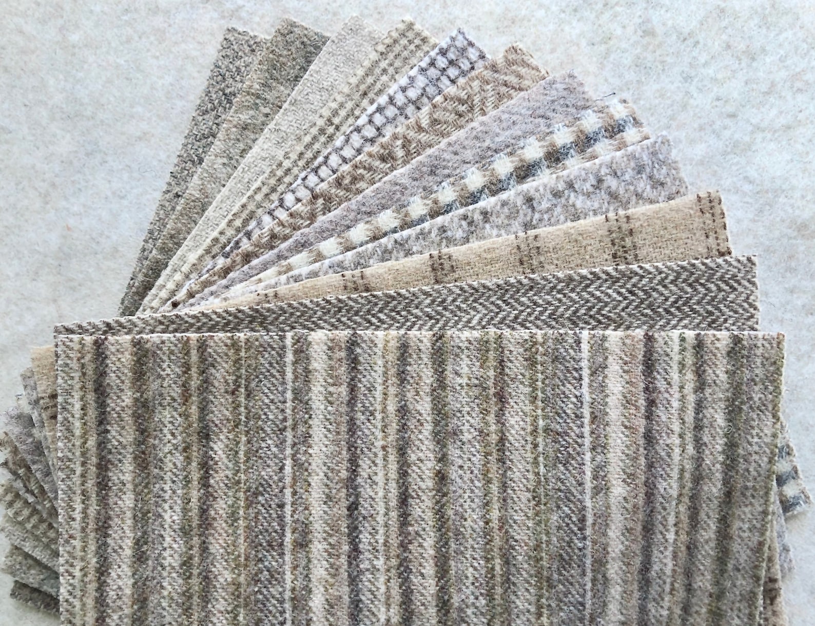 Oatmeal Applique Pack, Felted Wool Fabric, 12 Pieces of Wool, 5