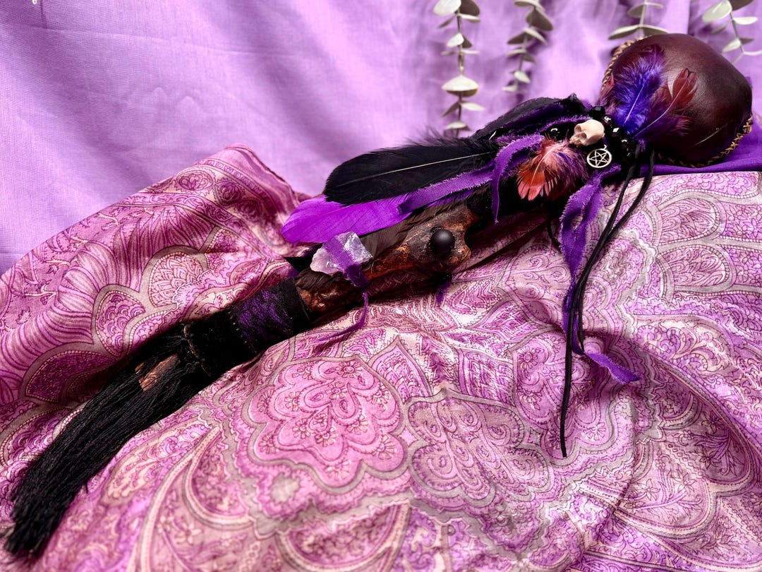 Raven Medicine Rattle Echo of the Midnight Oracle Shamanic Healing Tool ...