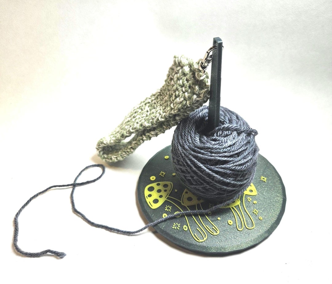 Yarn Spinner on the Go Mushroom Design Wrist Band Portable Yarn Caddy ...