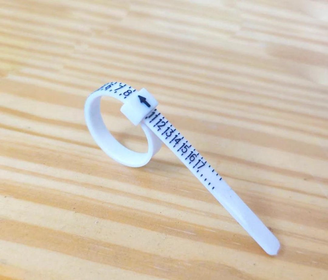 Ring Sizer - Adjustable Plastic Ring Size Finder - Whole and Half US ...