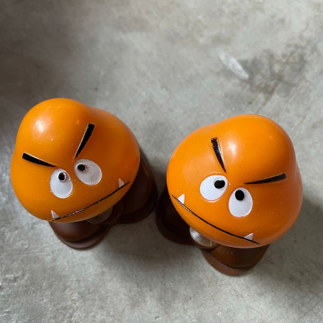 Retro Super Mario GOOMBA Plastic Toy Set - Etsy