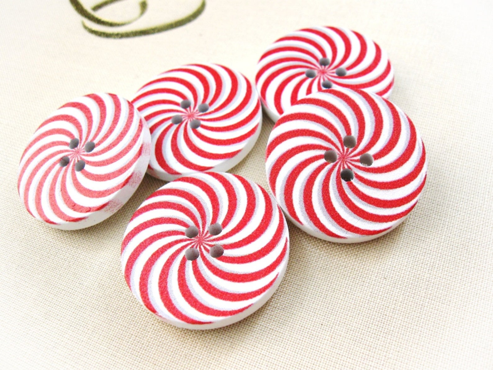5 Candy Cane Buttons, Christmas Buttons for Sewing, 30mm Peppermint ...
