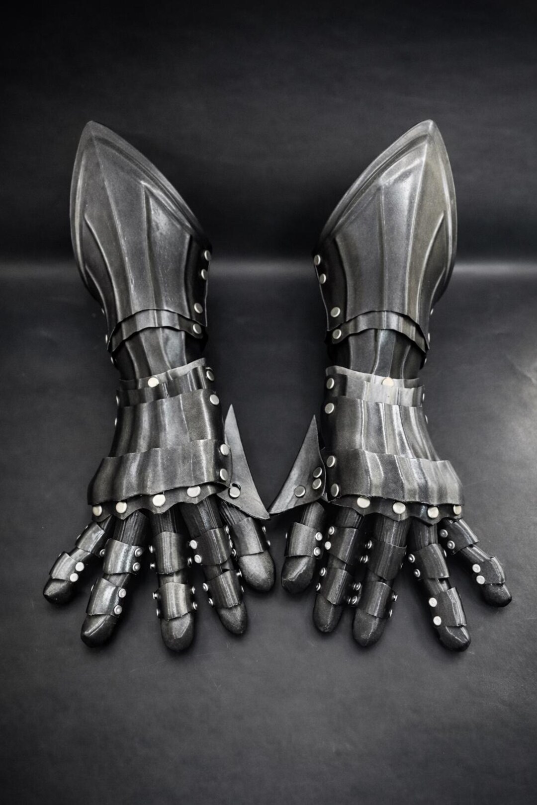 Men’s 3D Printed Armor Gauntlet, Futuristic Armored Glove for Men ...