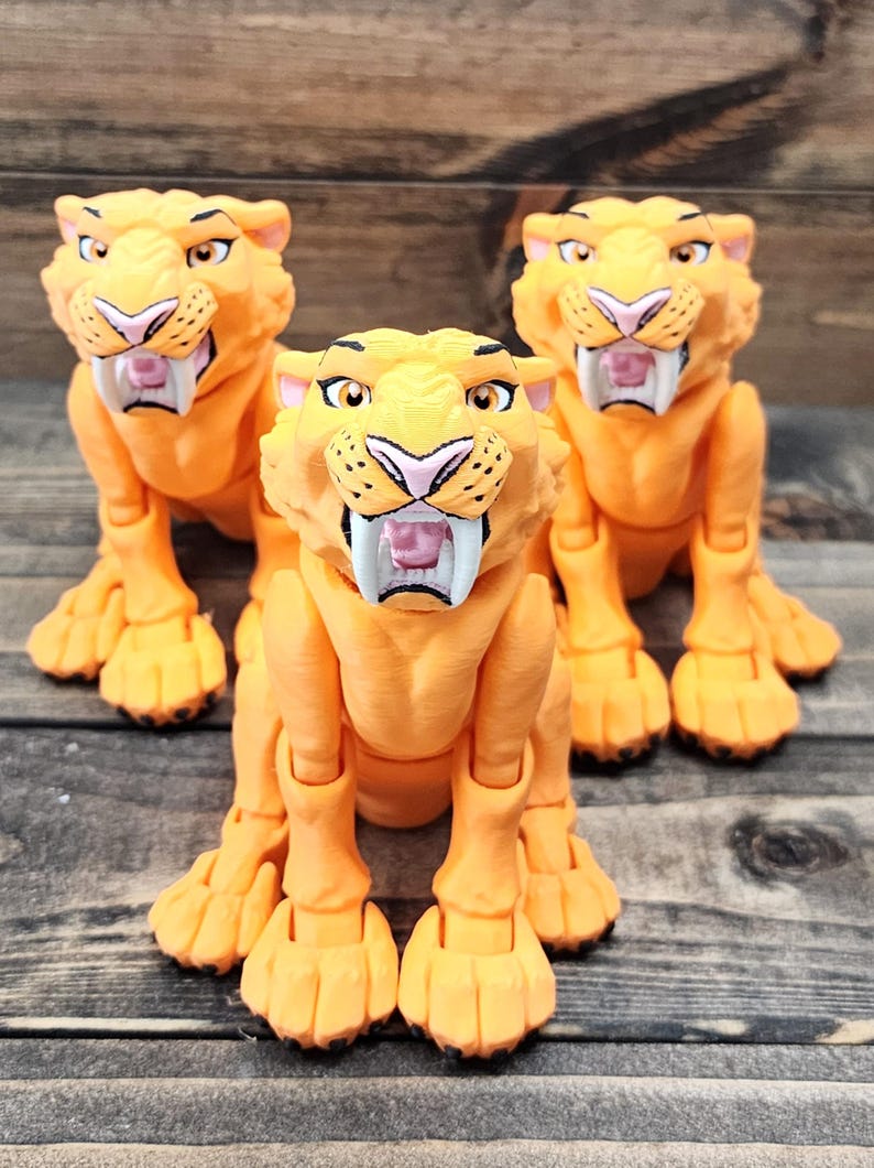 3D Printed Saber-tooth Tiger - Realistic Articulated Customizable Flexi ...