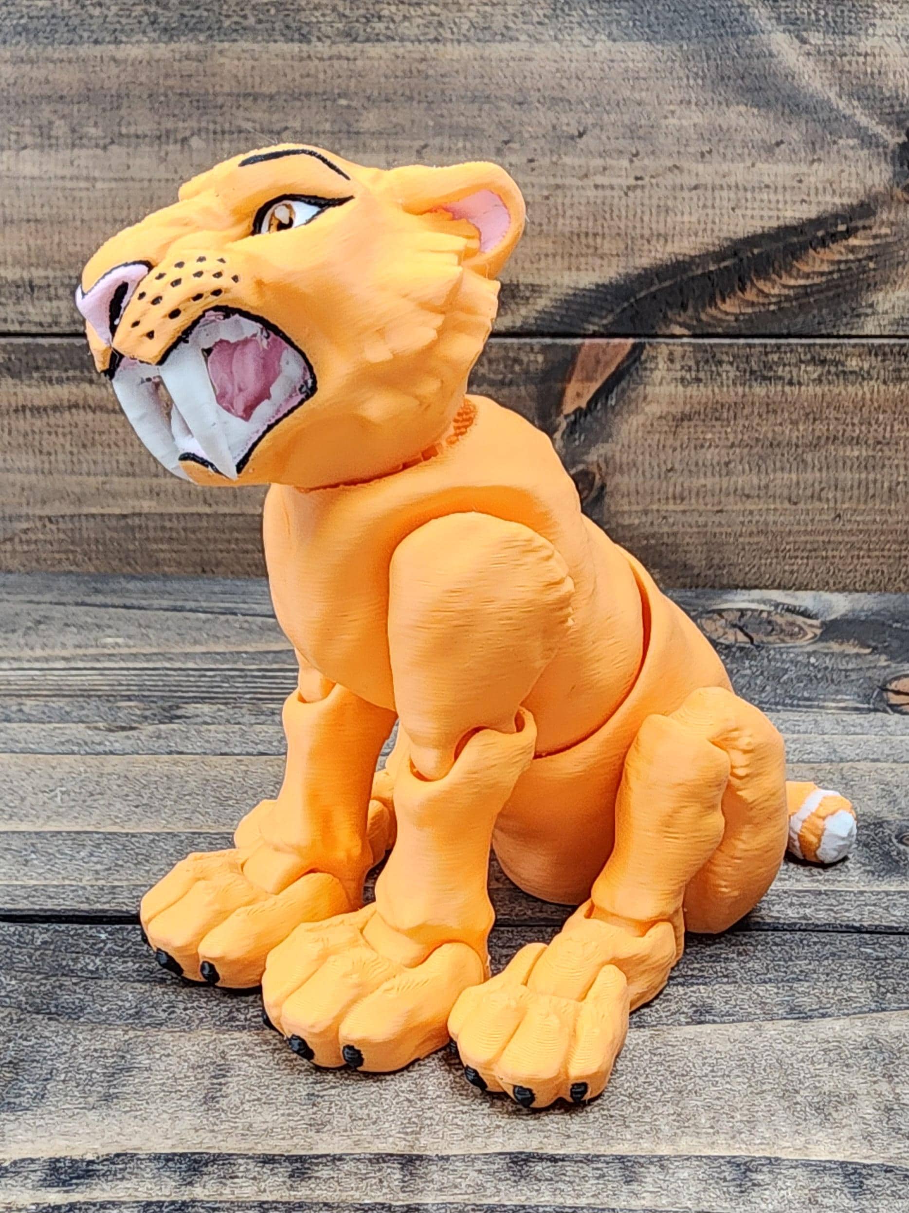 3D Printed Saber-tooth Tiger - Realistic Articulated Customizable Flexi ...