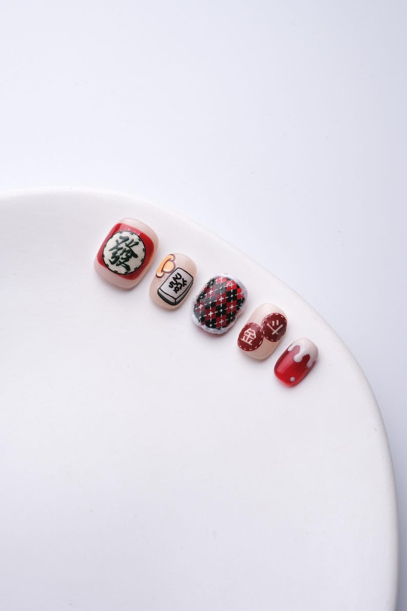 Lucky Mahjong Rounded Press on Nails: Game of Mahjong, Playful, Lucky ...
