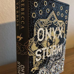 Bedazzled Book Cover of Onyx Storm by Rebecca Yarros - Etsy