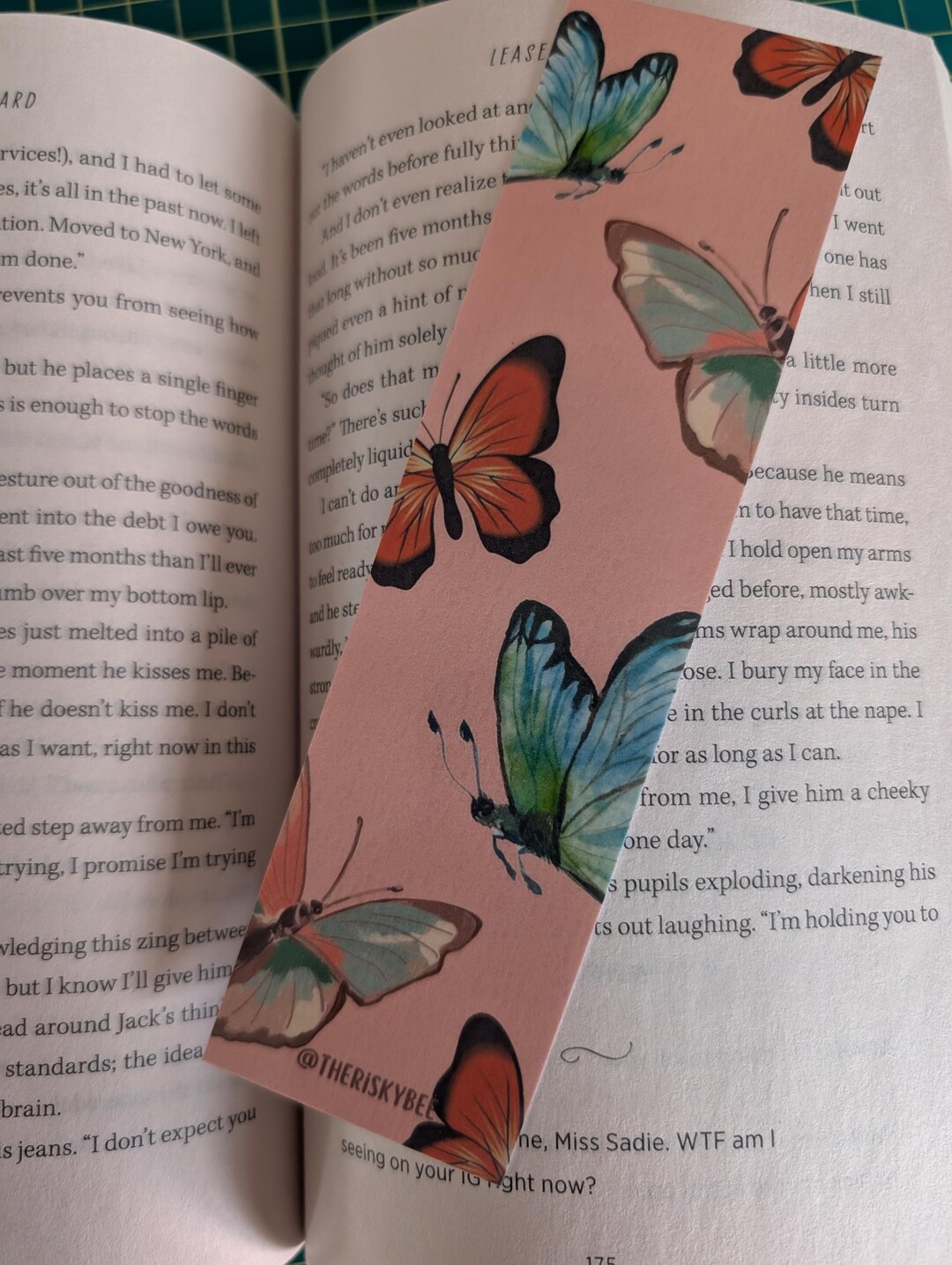 Butterfly Bookmark, Avis Reader, Laminated Paper, Page Holder, Gifts ...