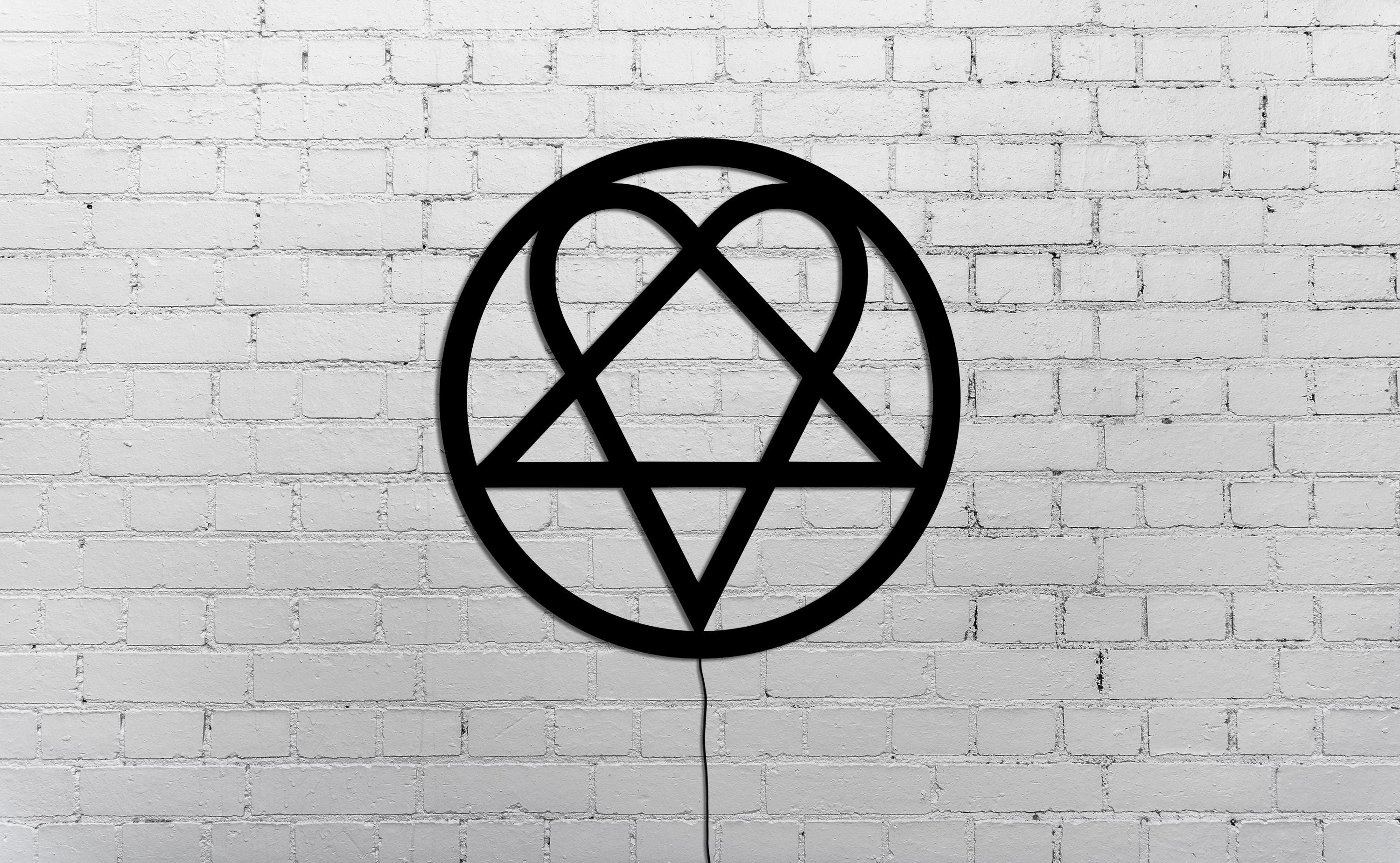 Heartagram Symbol RGB Wall Art, Heartagram Lighted up Wallsign ...