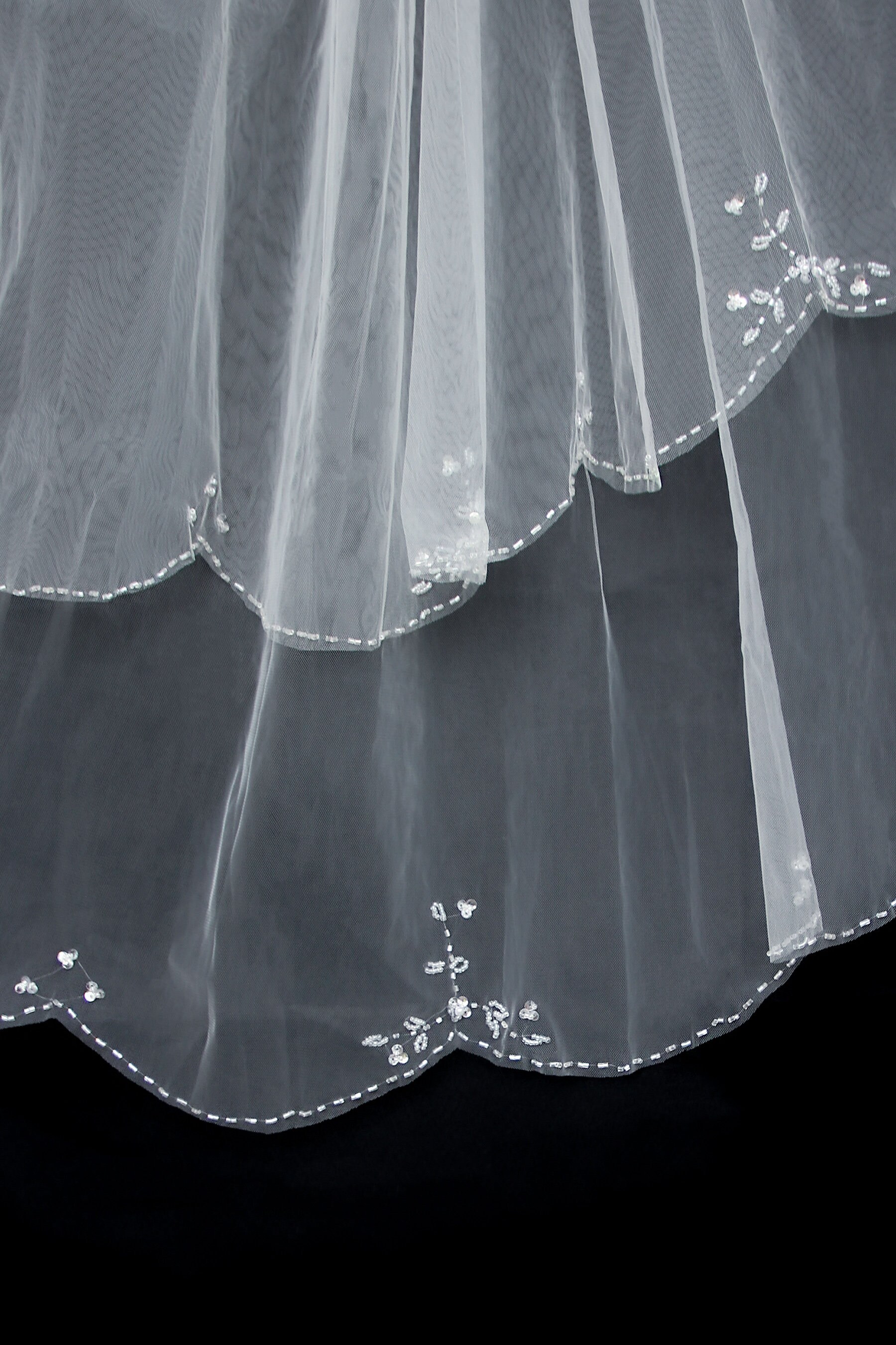 Crystal Bridal Veil W/ Beading Sequin Faux Pearl, Hip Length Veil ...