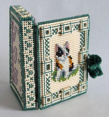 Perforated Paper Kitty Needle Case Designed by Idele Gilbert - Etsy