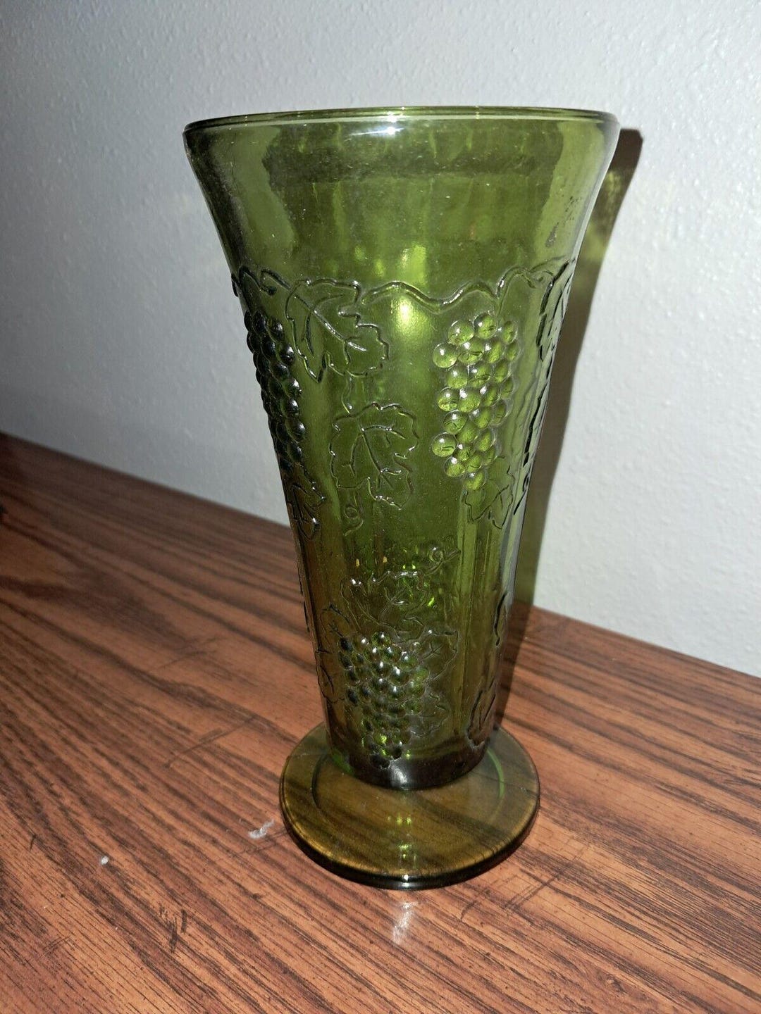 Vintage Green Indiana Depression Glass Vase With Raised Grape Pattern ...