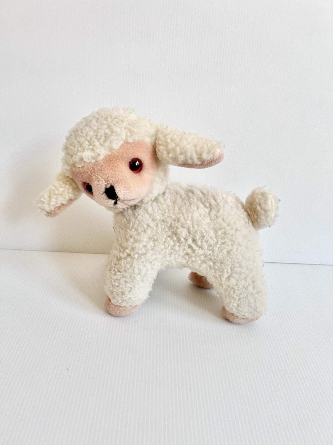 Vintage Musical Lamb Plush Stuffed Animal Wind up Music White Pink Eyes ...