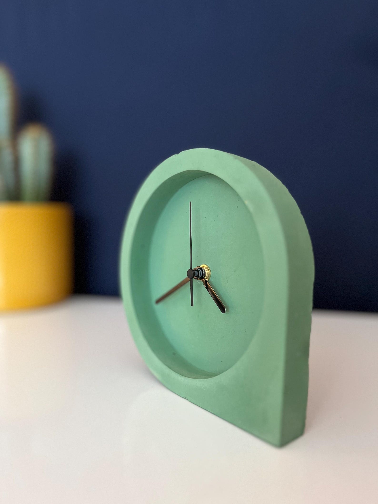Green Desk Clock in Premium Christmas Box, Concrete Clock, Desk Clock ...