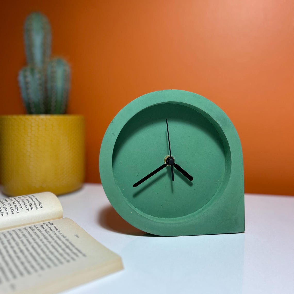 Green Desk Clock in Premium Christmas Box, Concrete Clock, Desk Clock ...