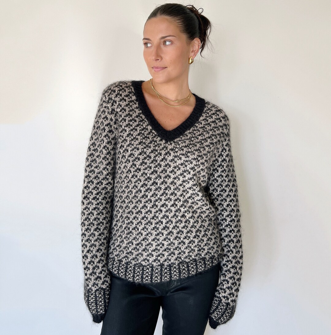 Vintage Sweater | GUCCI Pullover Knit Woven V-neck Top Shirt Sweater ...