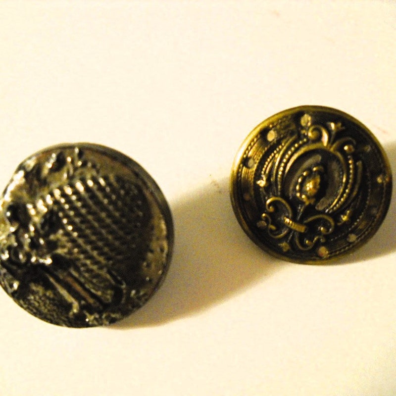 Colonial Buttons - Etsy