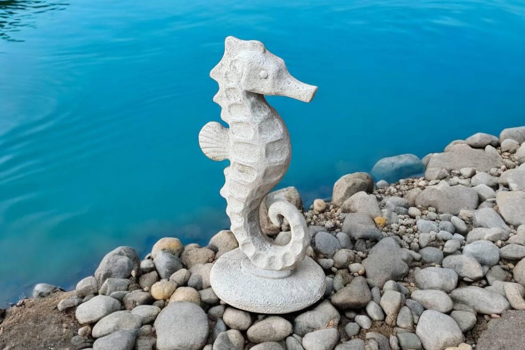 Sea Horse Statue, Ocean Detailed Animal Figurine, Concrete Sea Horse on ...