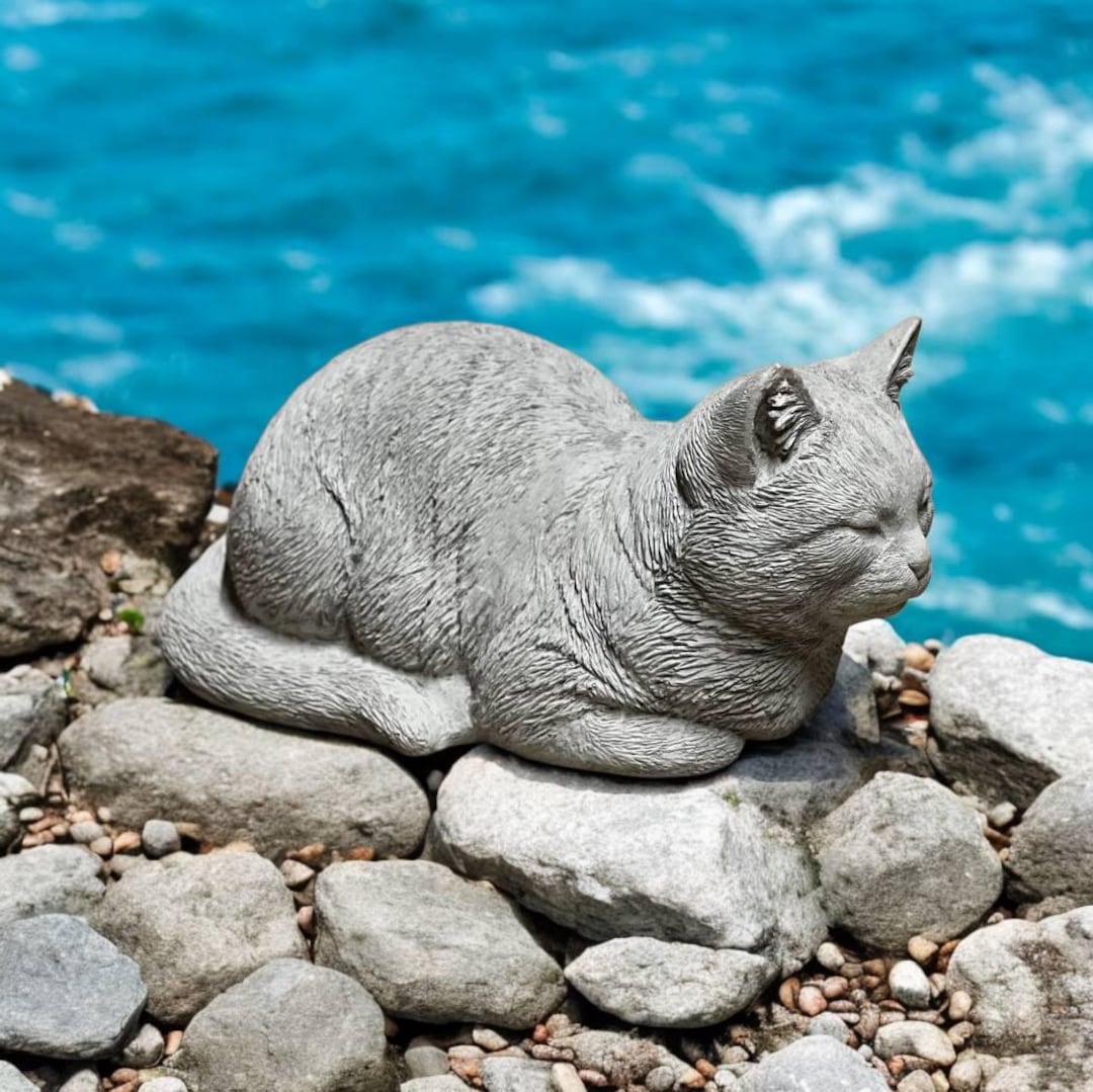Grey Cat Statue, Crouching Kitten Figure, Cat Memorial, Outdoor Garden ...
