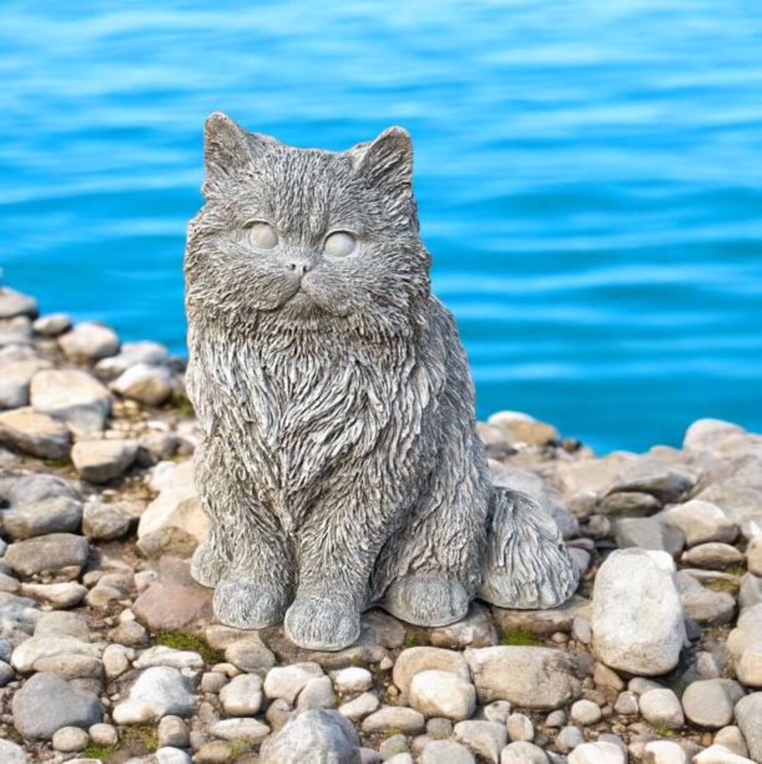 Himalayan Cat Figure, Sitting Himalayan Cat Sculpture, Realistic ...