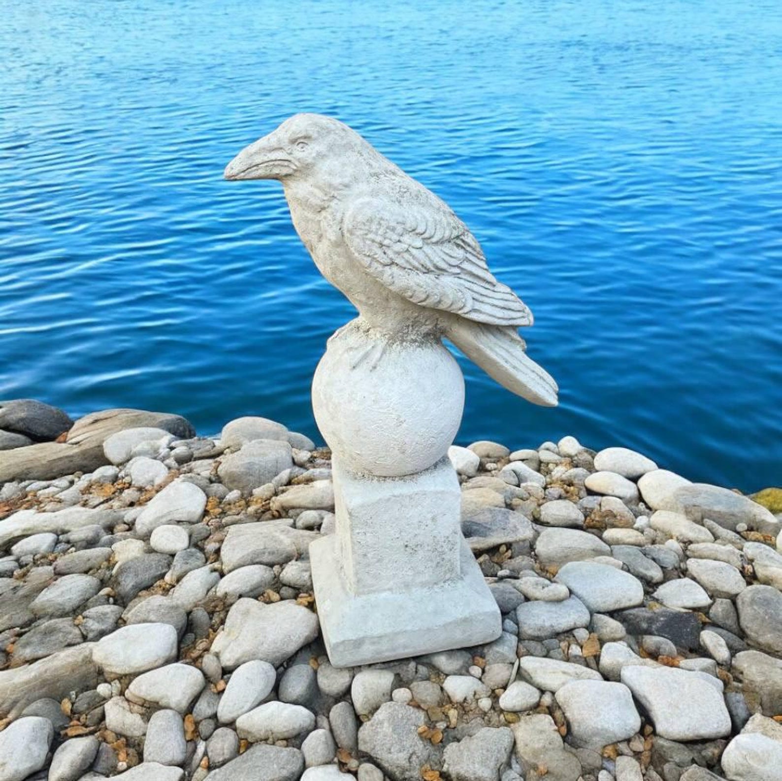 Raven Sitting on Pedestal Statue, Concrete Crow on Finial Post Figure ...