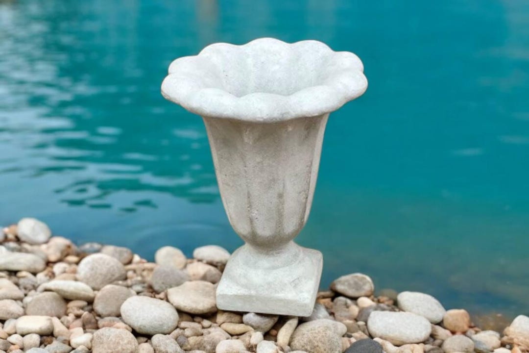 Sundae Cup Urn Statue, Detailed Flowers Planter Figurine, Outdoor Urn ...
