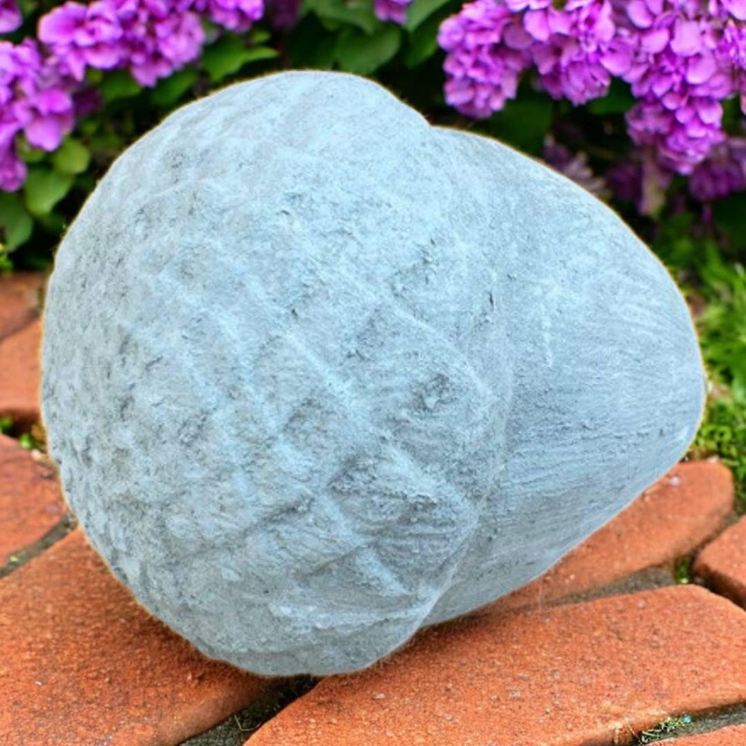 Detailed Acorn, Wild Forest Nut Statue, Concrete Acorn Figure, Stone ...