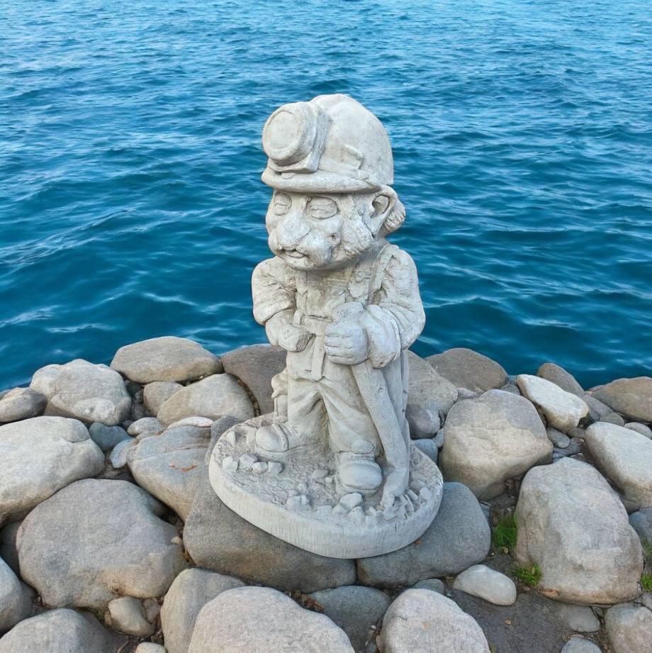 Coal Miner Statue, Concrete Coal Miner Figure, Old Prospector Sculpture ...