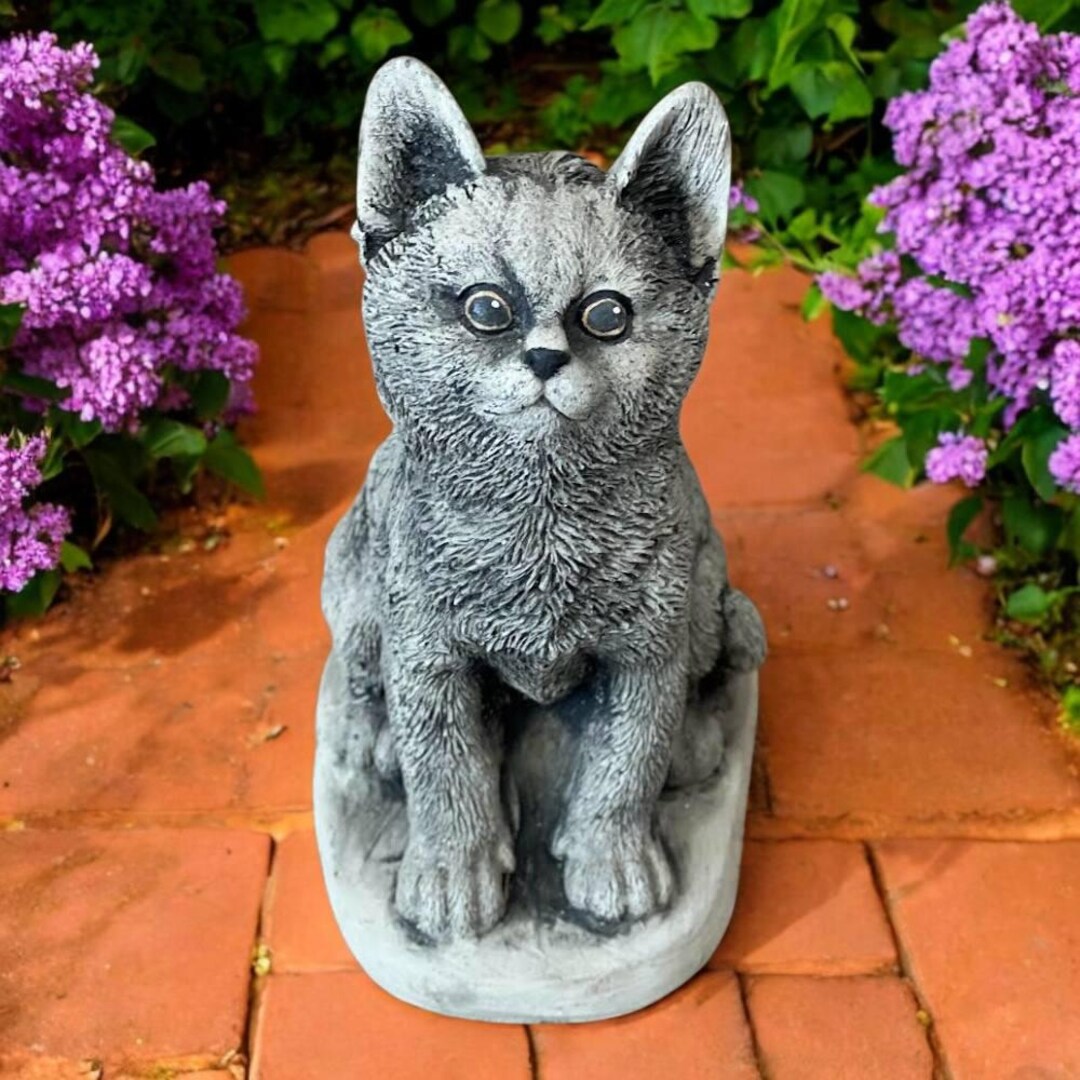 Curious Cat Sitting on Base Statue, Outdoor Sculpture, Stone Kitten ...