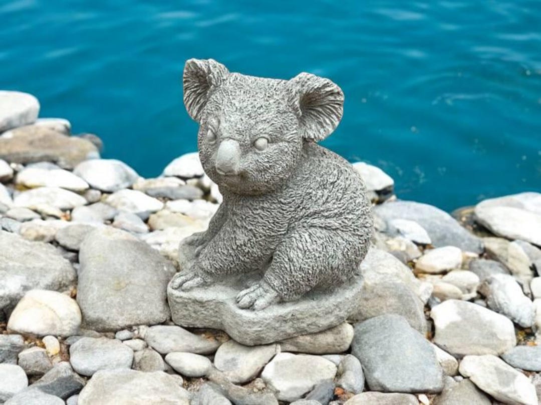 Koala Bear Statue, Sitting Koala on Base Figurine, Detailed Australian ...