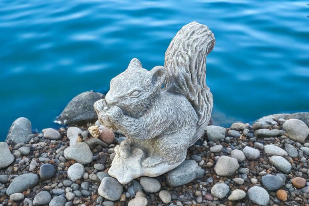 Standing Squirrel With Nut Statue, Concrete Squirrel With Tail up ...