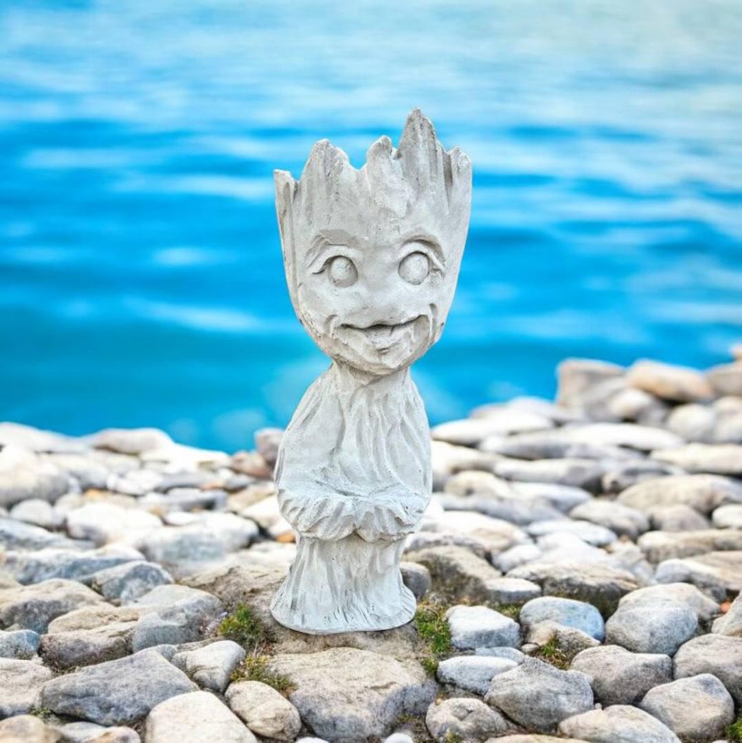 Movie Groot Sculpture, Detailed Garden Figure, Outdoor Decoration for ...