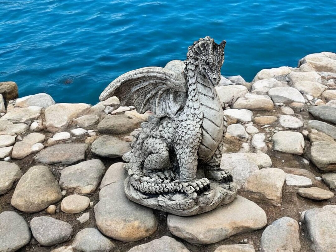 Sitting Dragon Sculpture, Detailed Dragon Sculpture, Fairy Garden ...