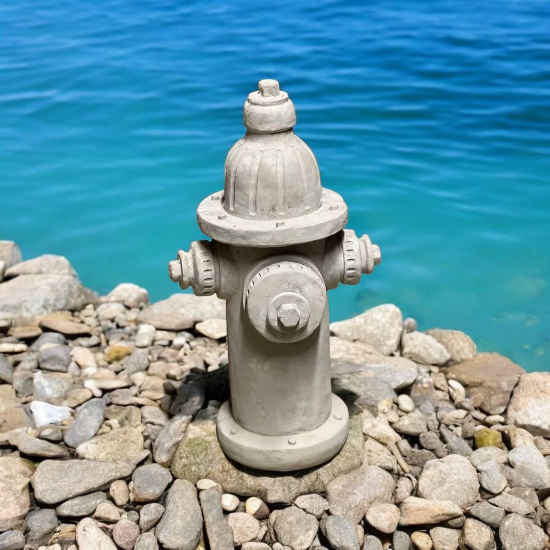 Fire Hydrant Statue, Concrete Water Pomp Figurine, Massive Fire Hydrant ...