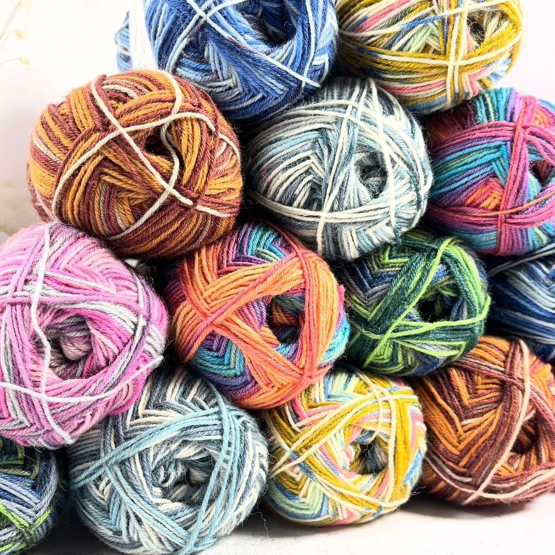 La Mia Woolly Socks Yarn – Multicolor Self-striping Sock Yarn 230 Yds ...