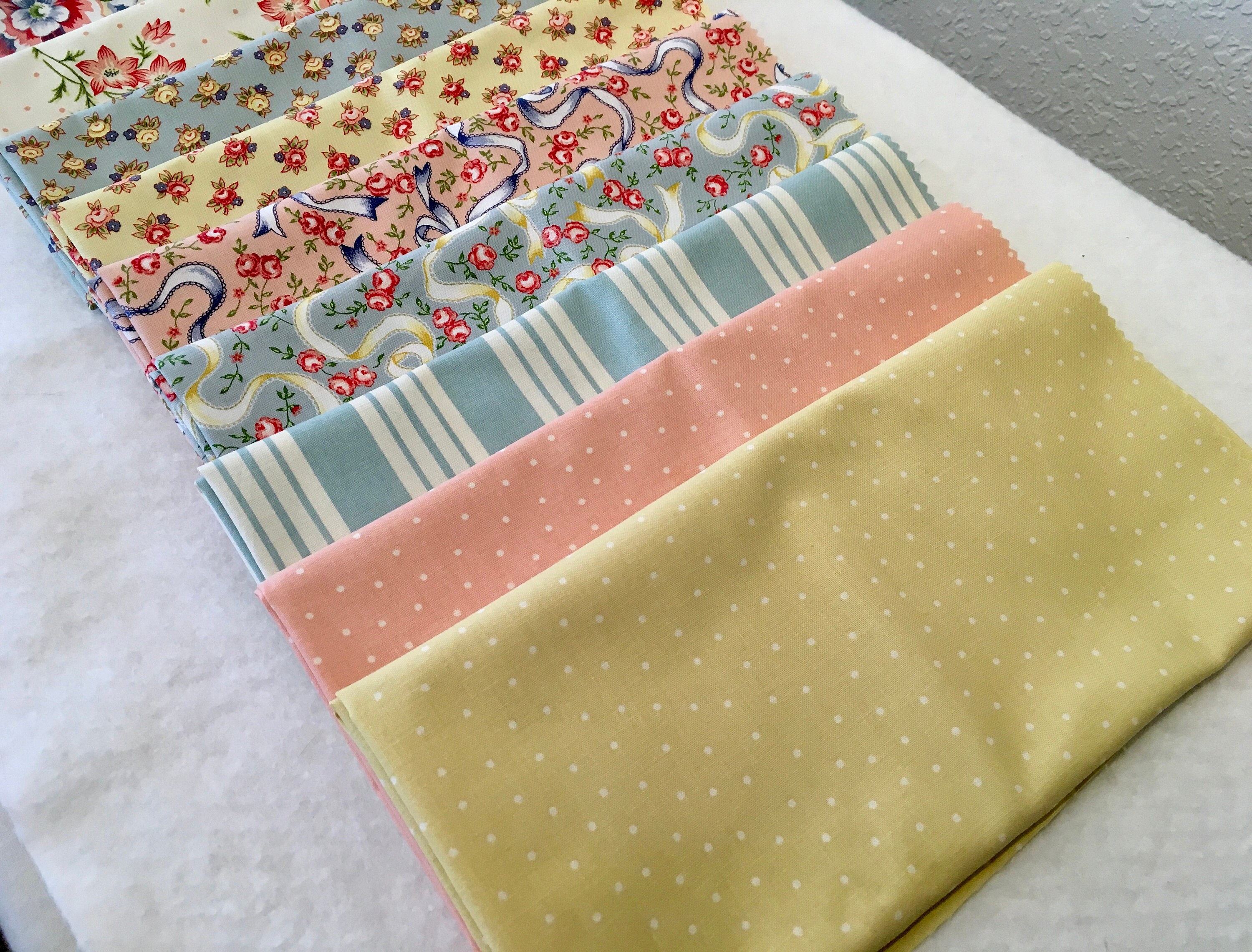 Savannah Fat Quarter Bundle Michelle Blackhurst Dainty Floral - Etsy