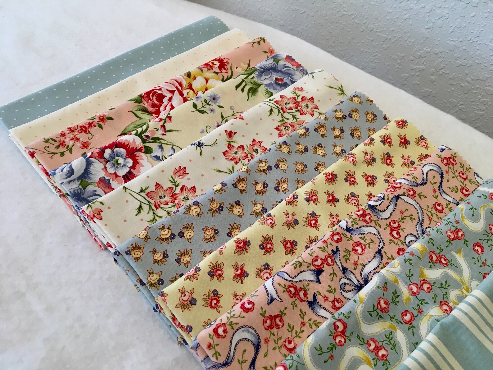 Savannah Fat Quarter Bundle Michelle Blackhurst Dainty Floral - Etsy