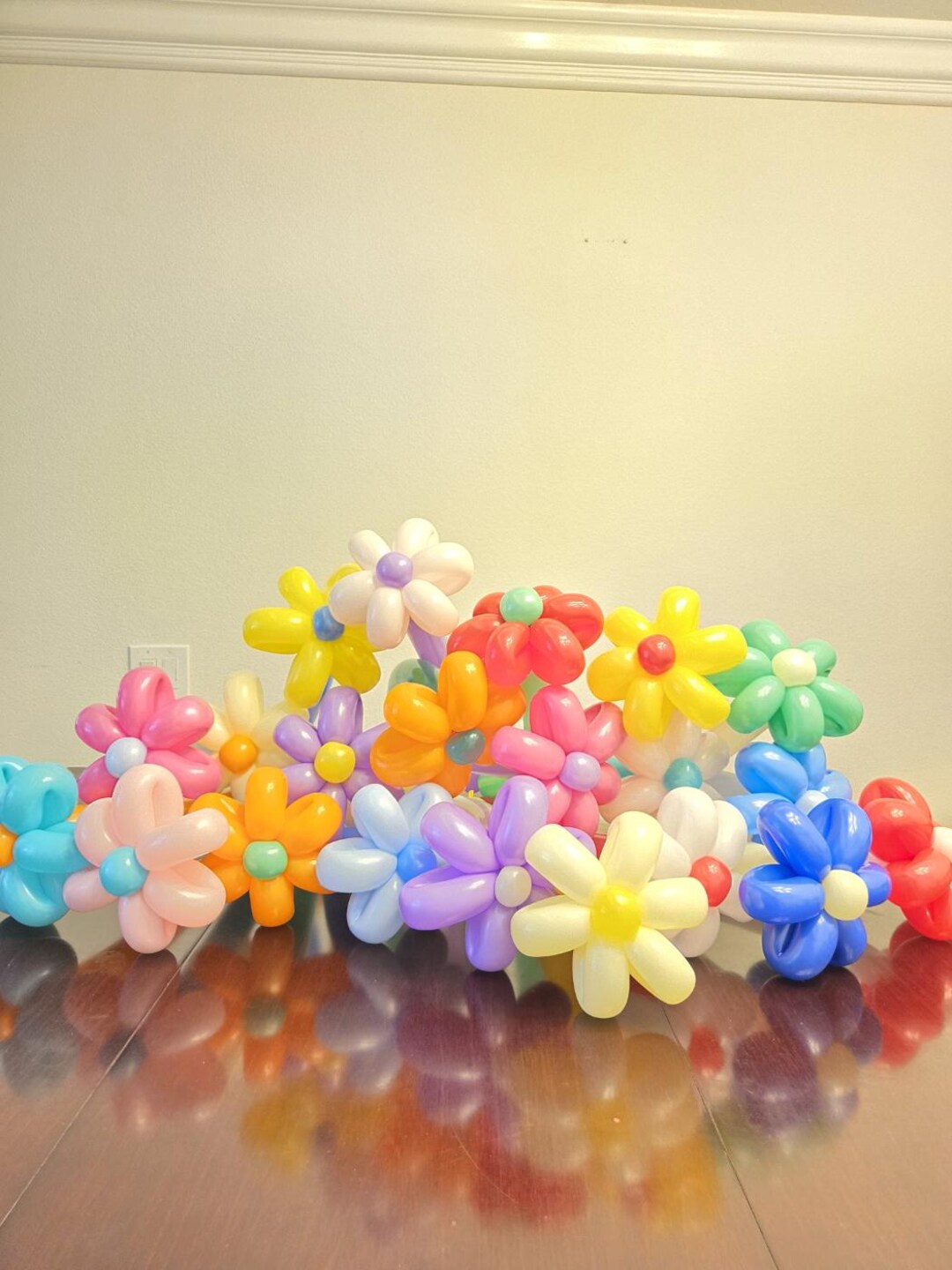 Daisy Flower Balloon Bouquet, Handmade Party Decor (local Pick Up) - Etsy