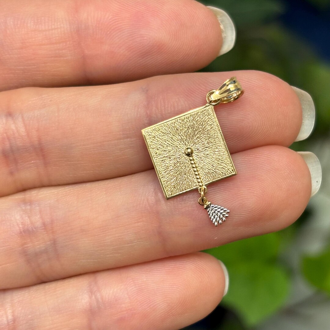 14K Yellow Gold Graduation Cap Detailed Charm Pendant - Etsy